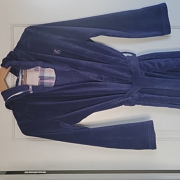 Victoria's Secret | Intimates & Sleepwear | Victorias Secret Hooded ...